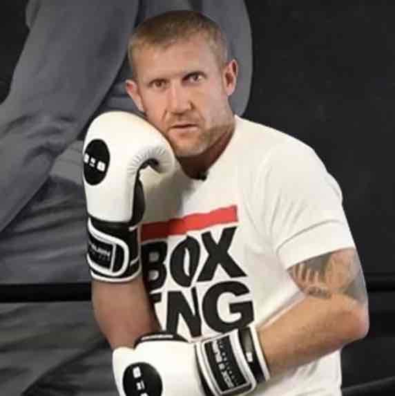 Cameo - Tony Jeffries