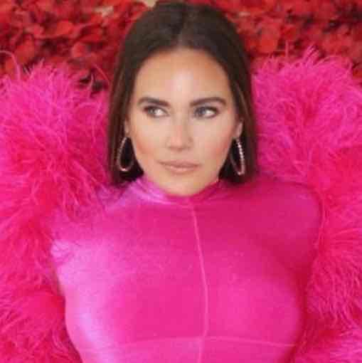 Cameo - Meredith Marks