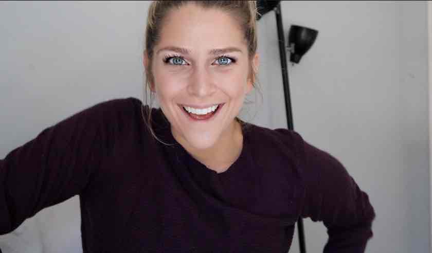 Cameo - Sarah Maddack