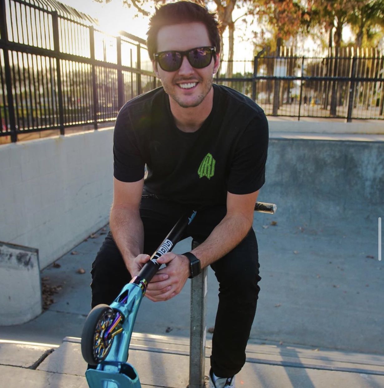 Cameo - Raymond Warner