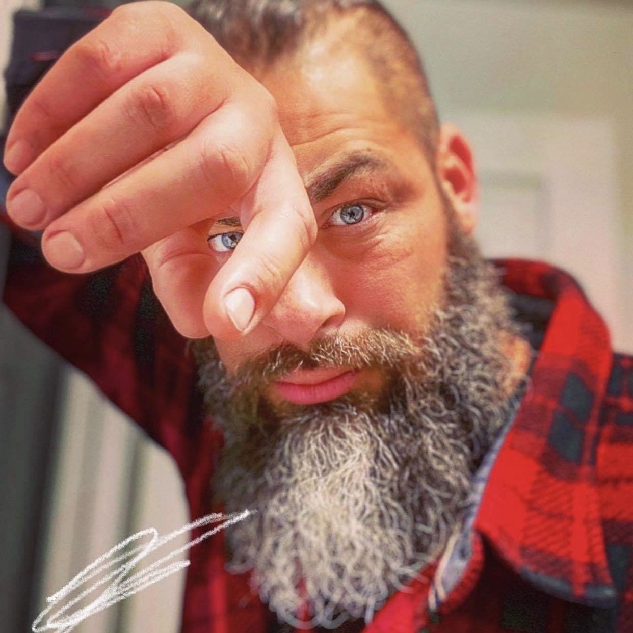 Cameo - Quilly Glover