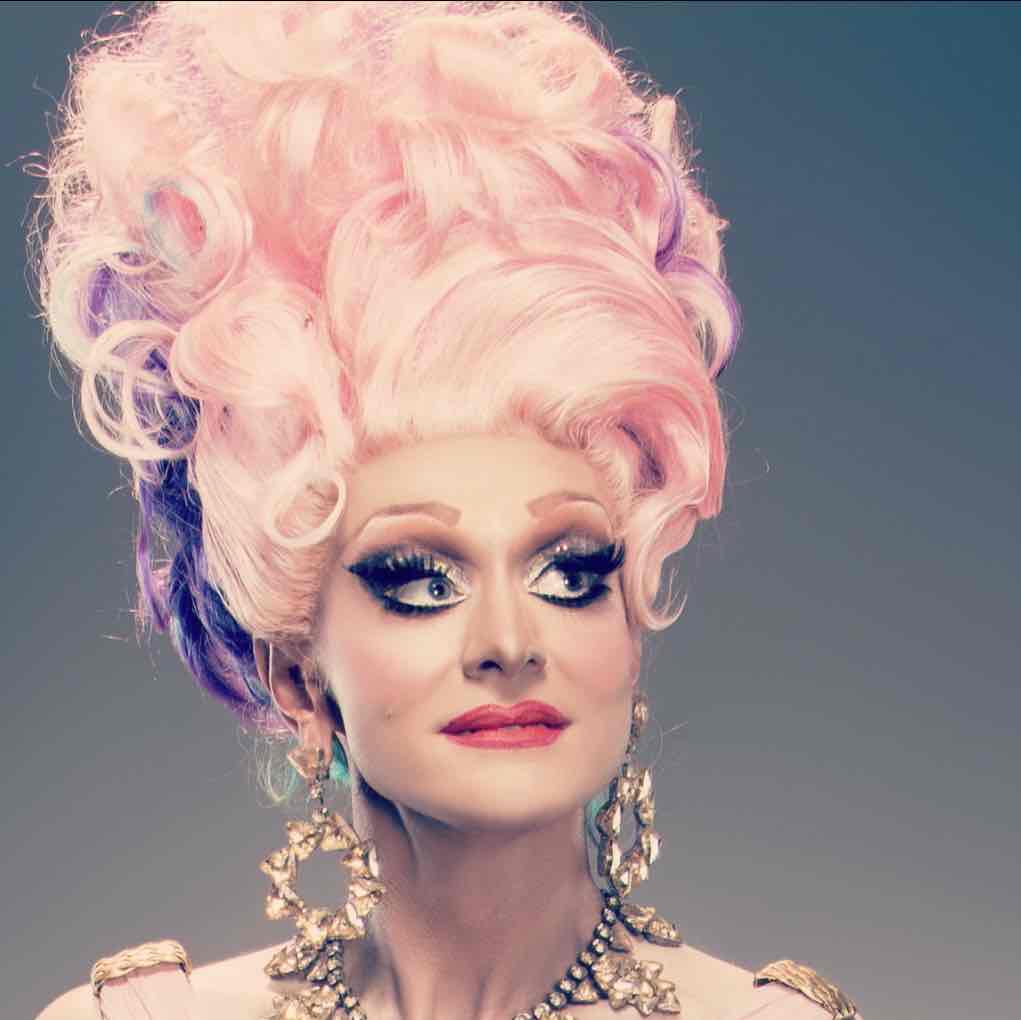 Cameo - Minnie Cooper