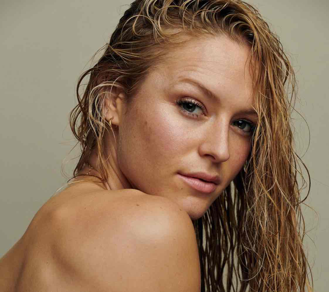 Cameo - Alexandra Mack