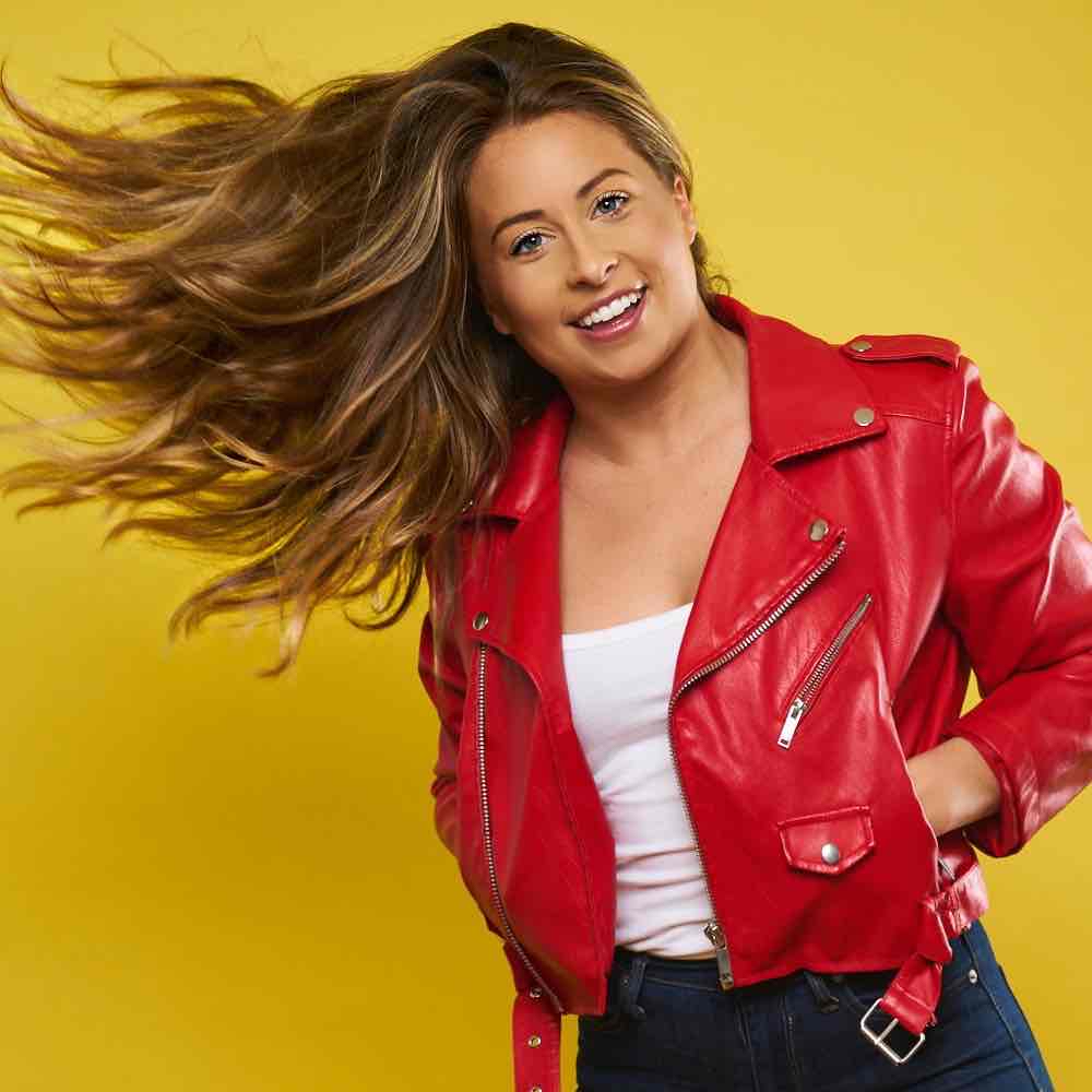 Cameo - Becky Robinson