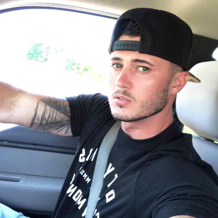 Cameo - Clint Wright