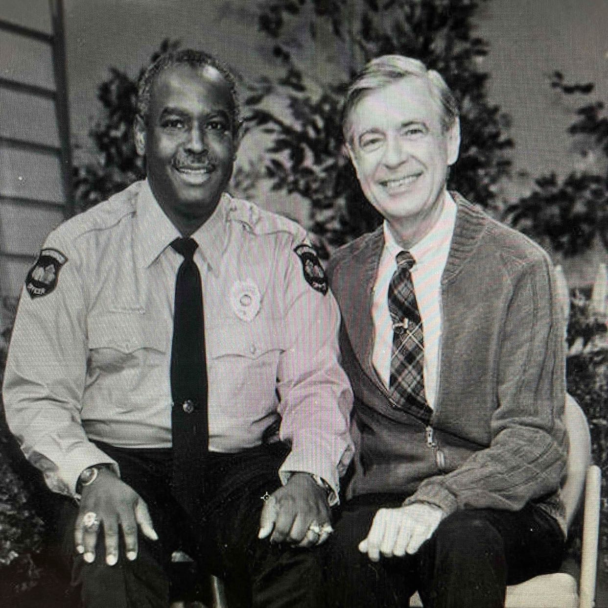 Cameo - Francois Clemmons MR ROGERS