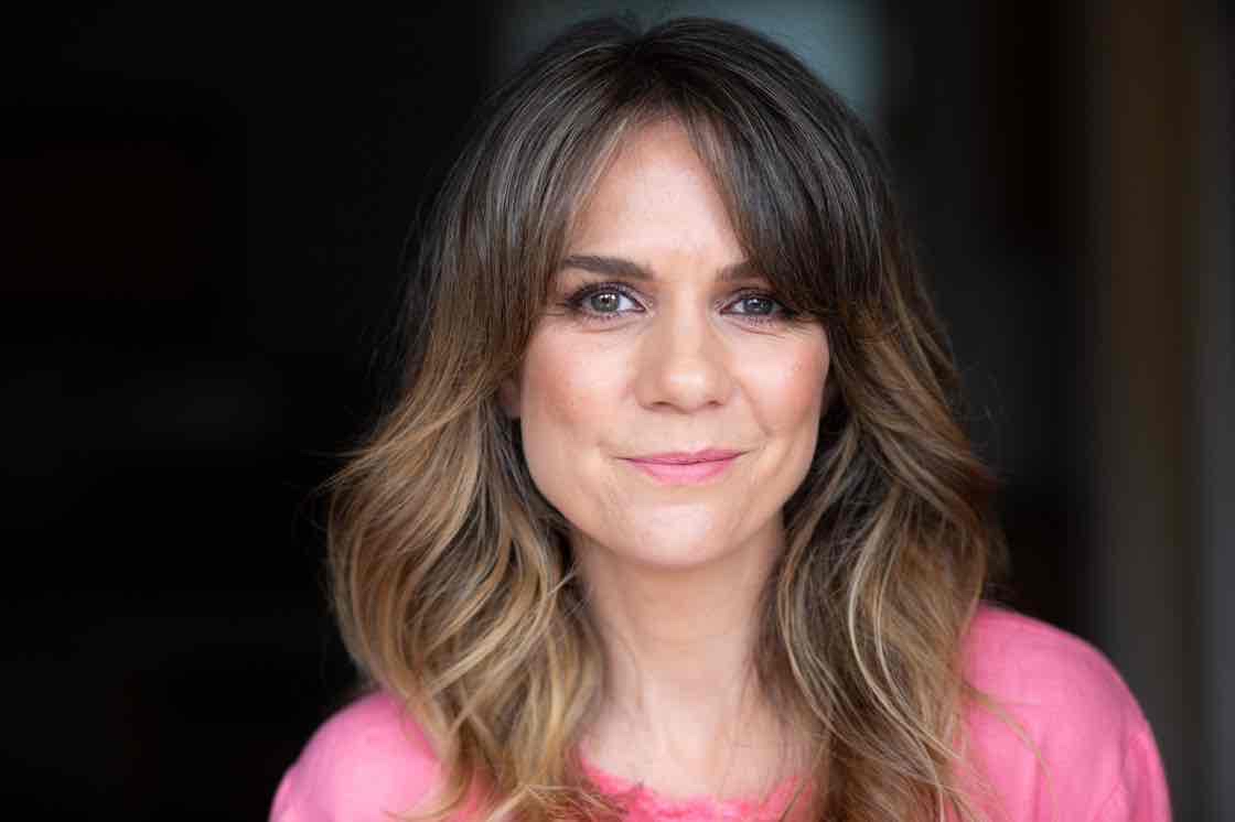 Cameo - Michala Banas