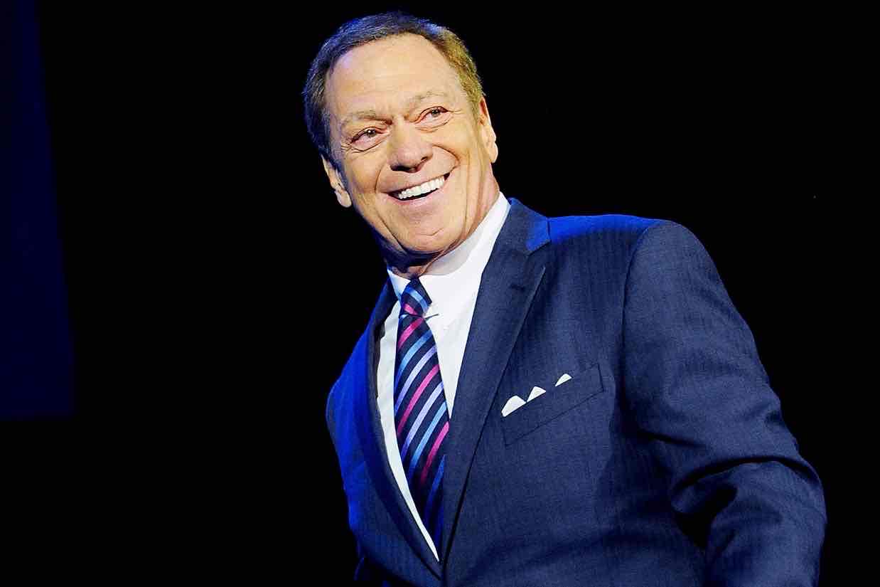 Cameo - Joe Piscopo