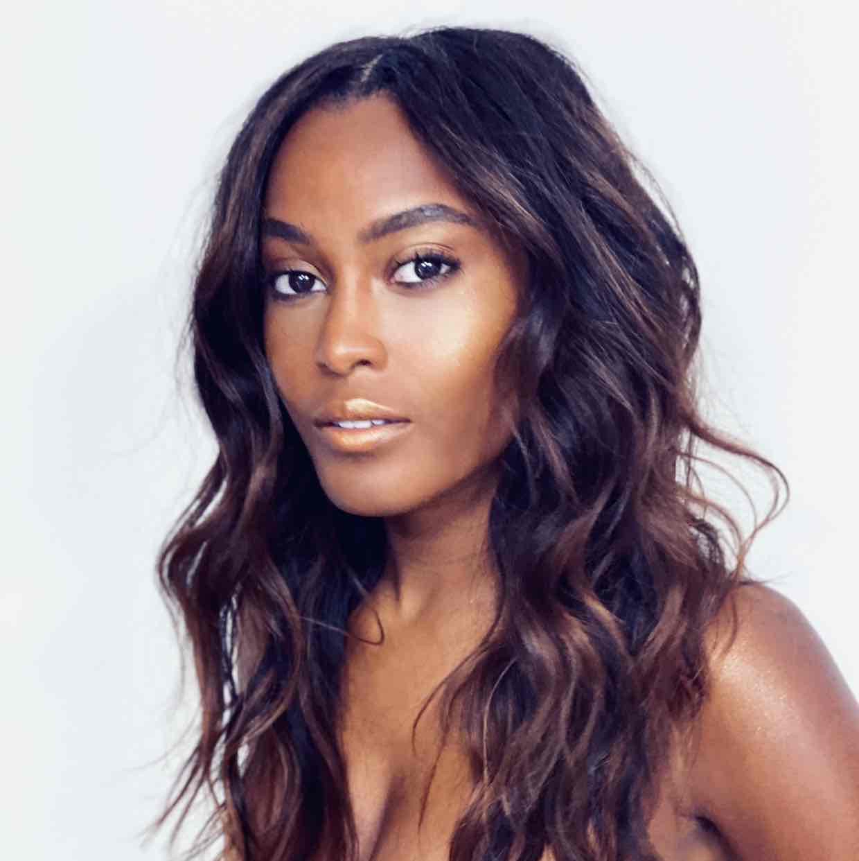 Cameo - Ciara Miller