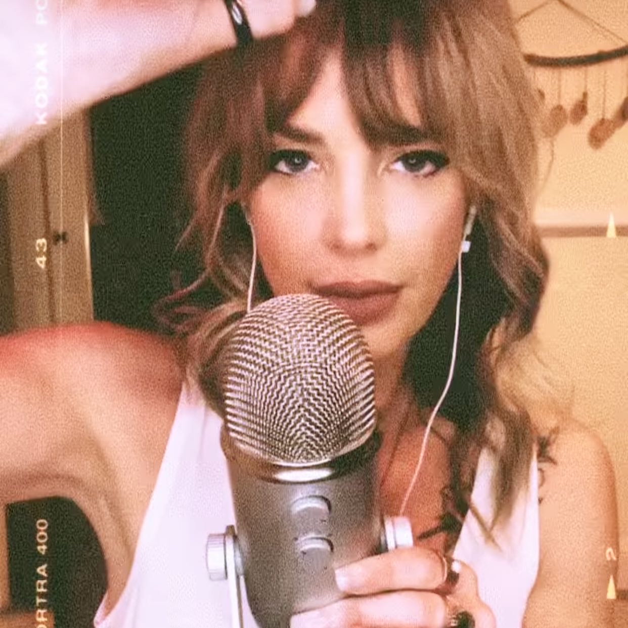 Cameo - Lucy ASMR