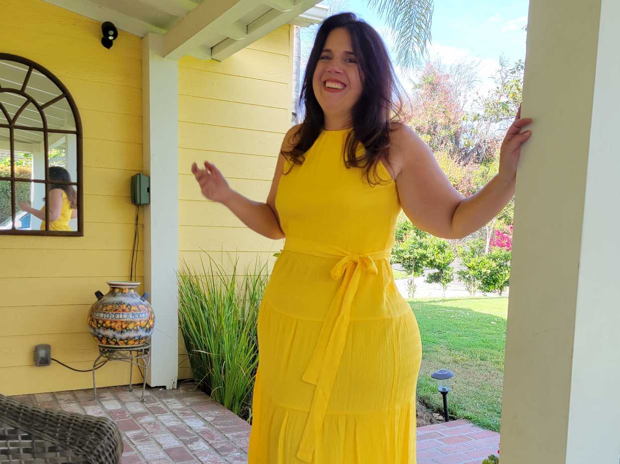 Cameo - Beth Rylaarsdam (Curvygirlbeth)